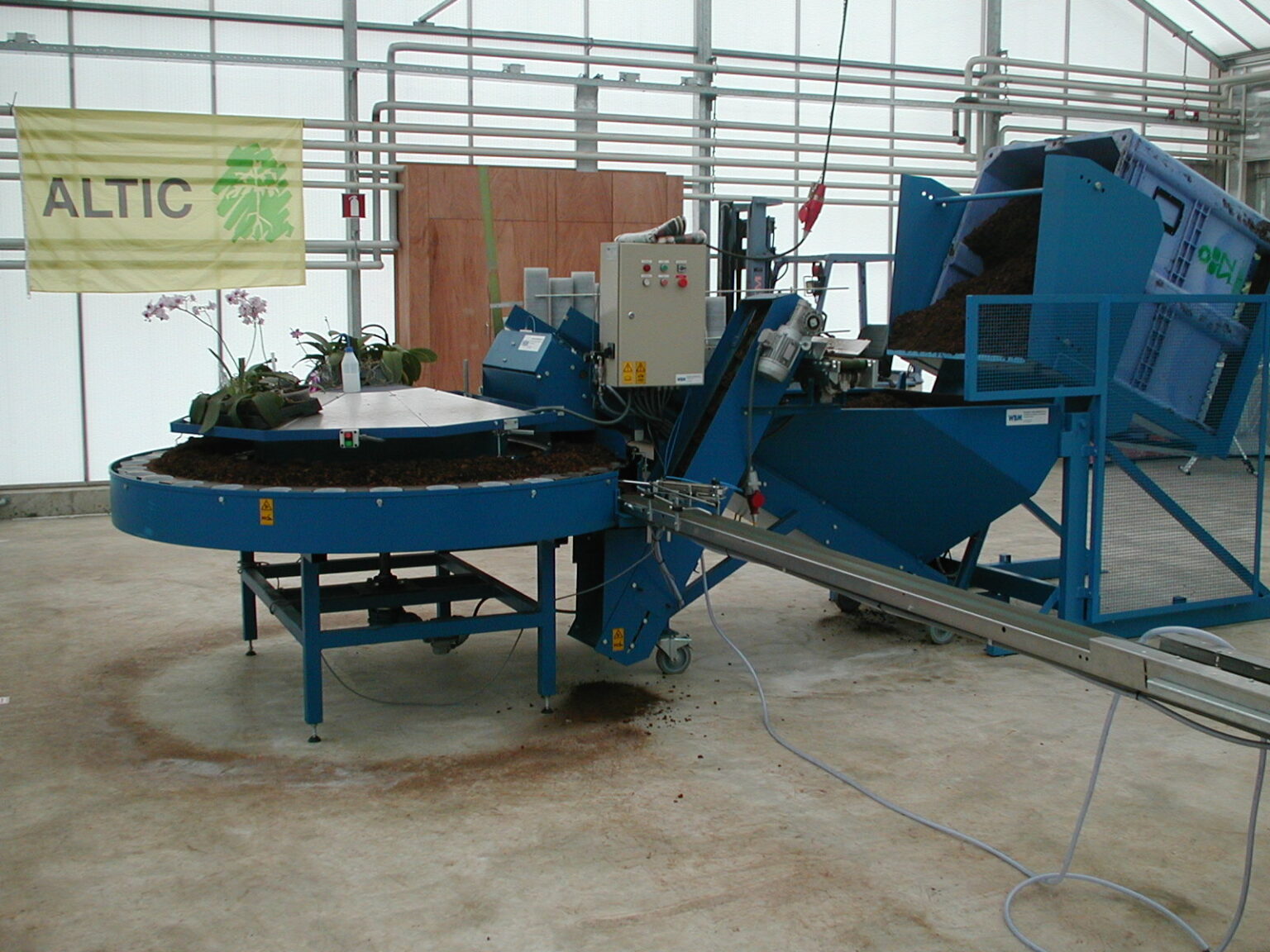 Orchid potting machine – Willburg Projecten